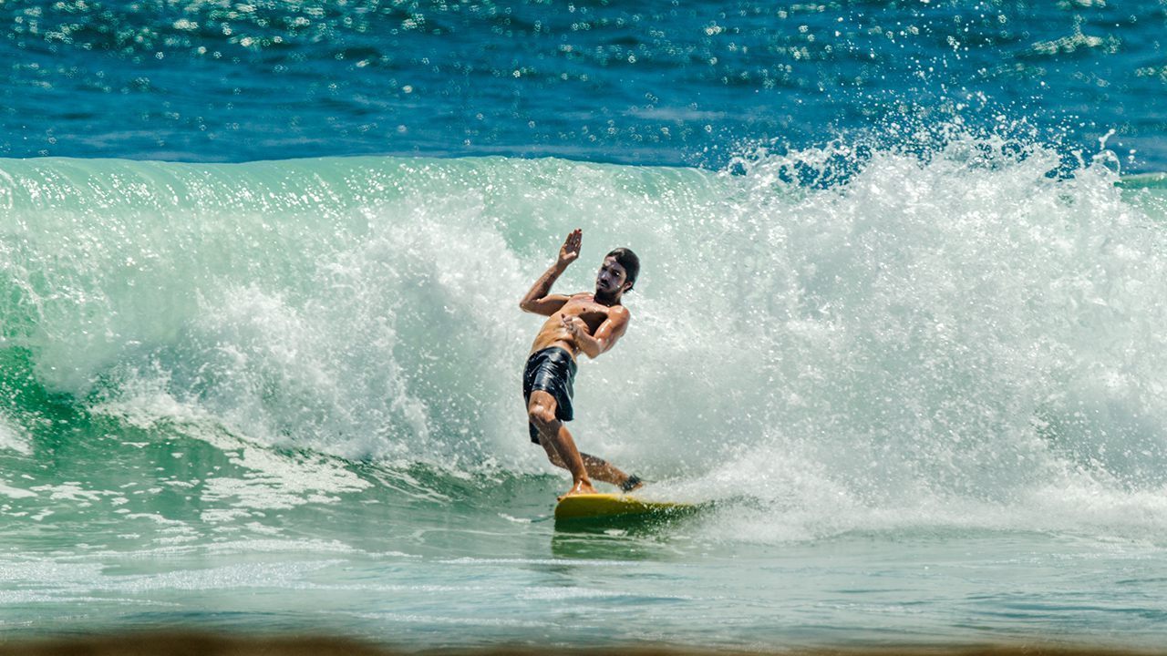 DEUS SLIDETOBER FEST 2015 – SURF DAY 02 – Deus Ex Machina Australia