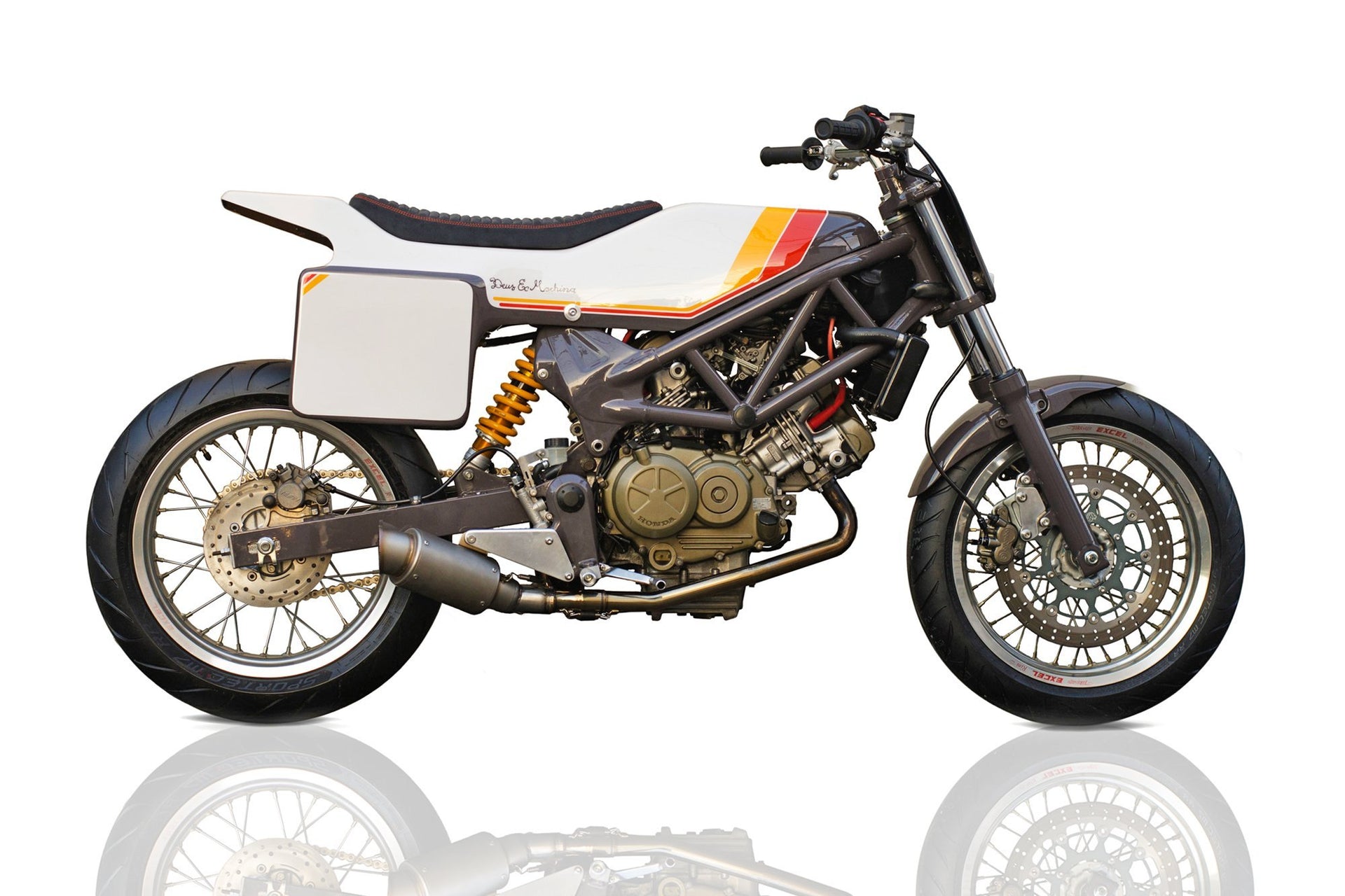 South Paw – Deus Ex Machina Australia